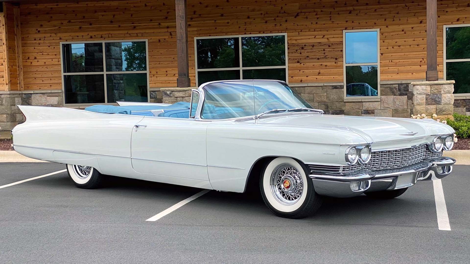 1960 Cadillac Series 62 Is A Fintastic Cruiser