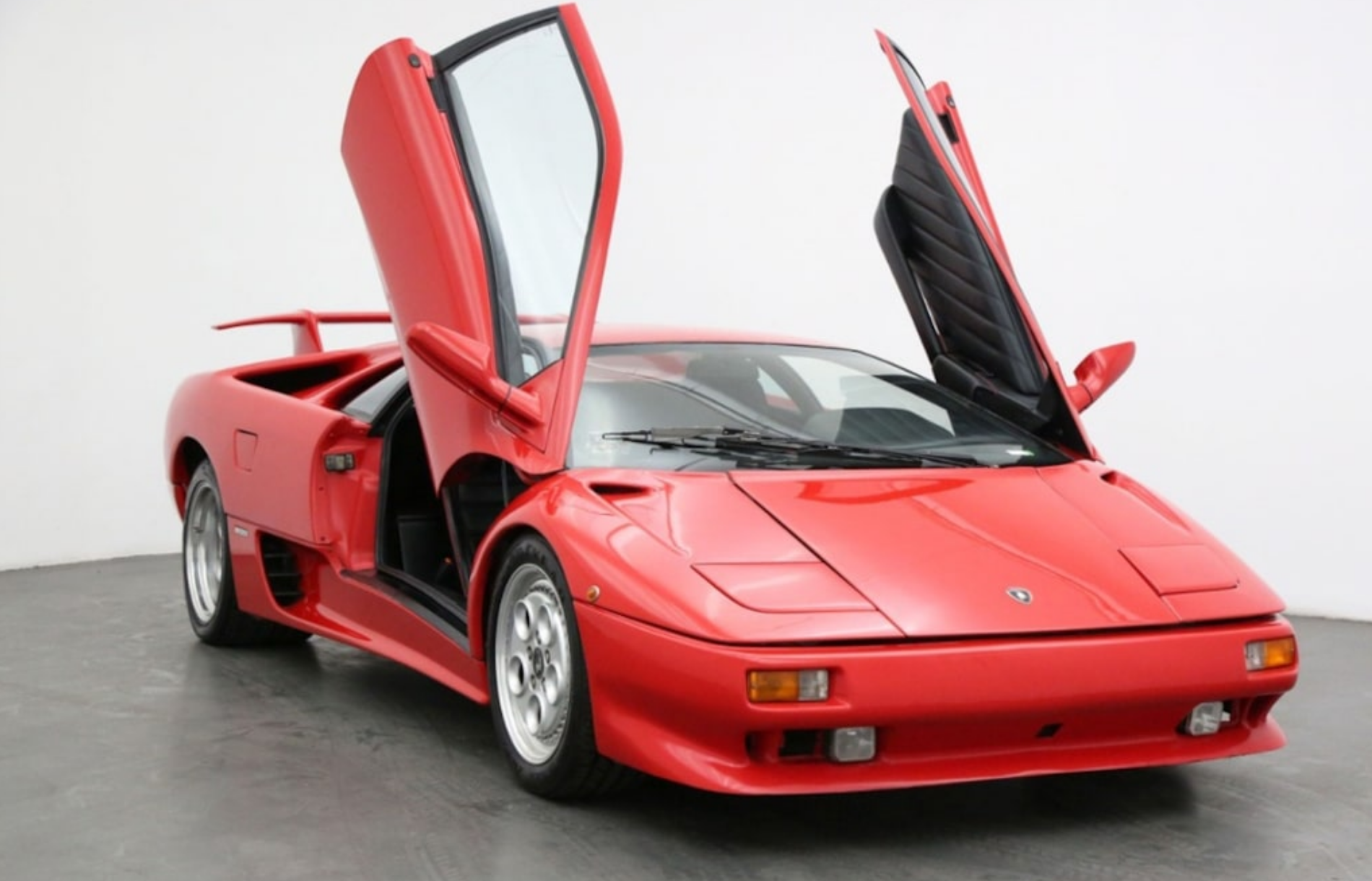 Become A Super Villain In This 1992 Lamborghini Diablo