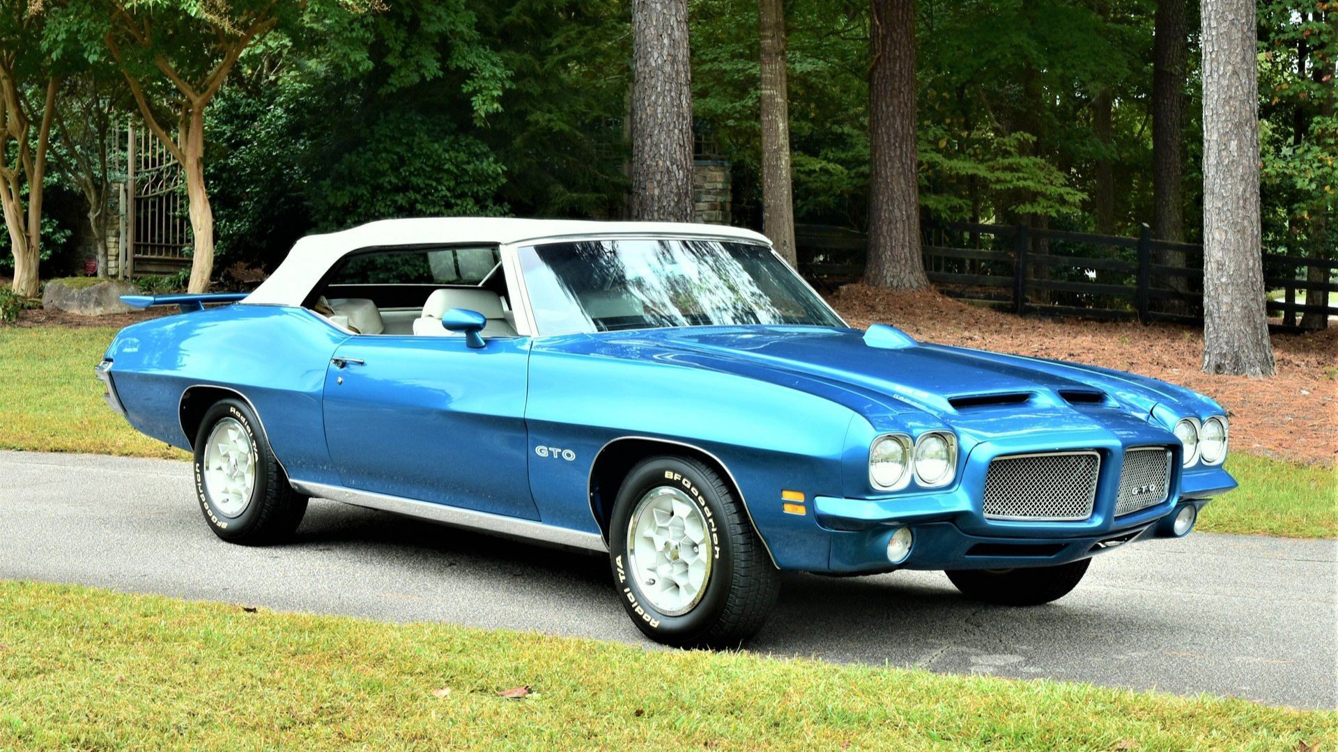 Enjoy The Fresh Air Cruising In A 1971 Pontiac GTO Convertible Enjoy The Fresh Air Cruising In A 1971 Pontiac GTO Convertible