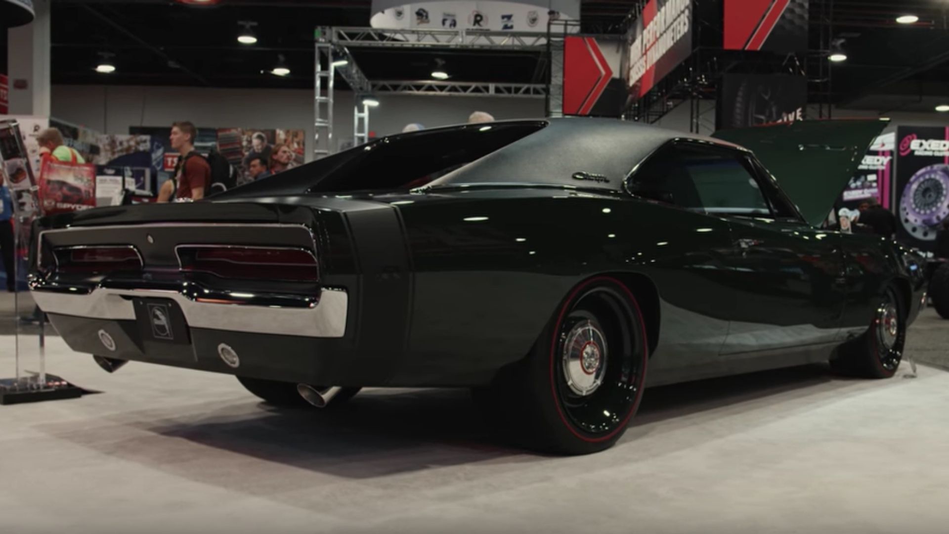 Ringbrothers Defector 2.0 Uses Hellephant Power