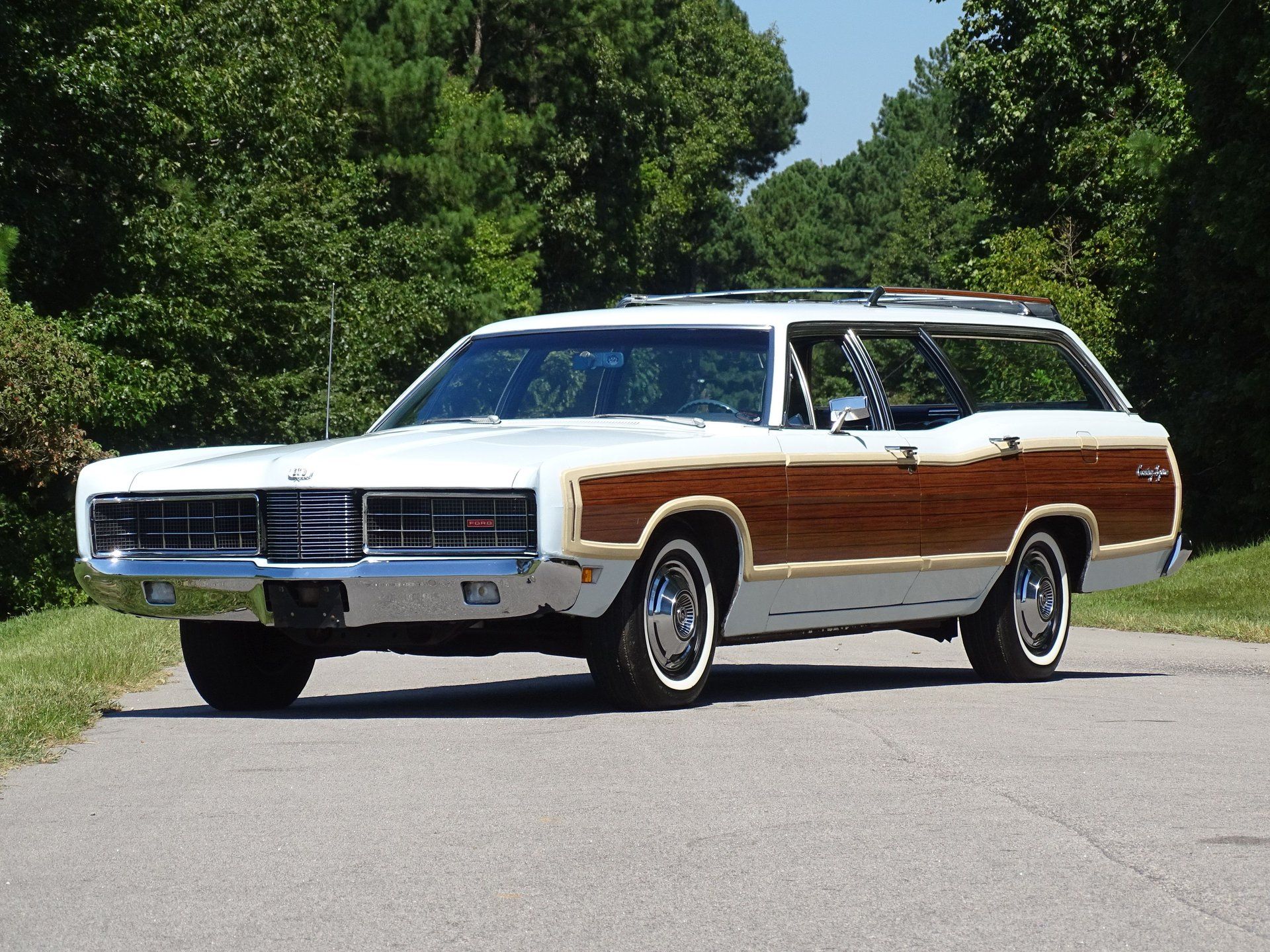1970 Ford Country Squire Wagon To Reshape Your Road Trips