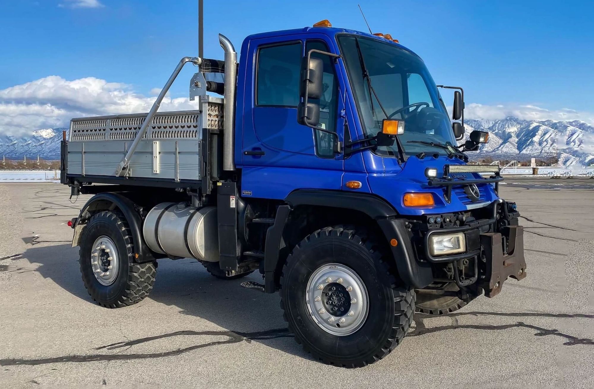 Conquer Any Terrain In This Mercedes-Benz Unimog