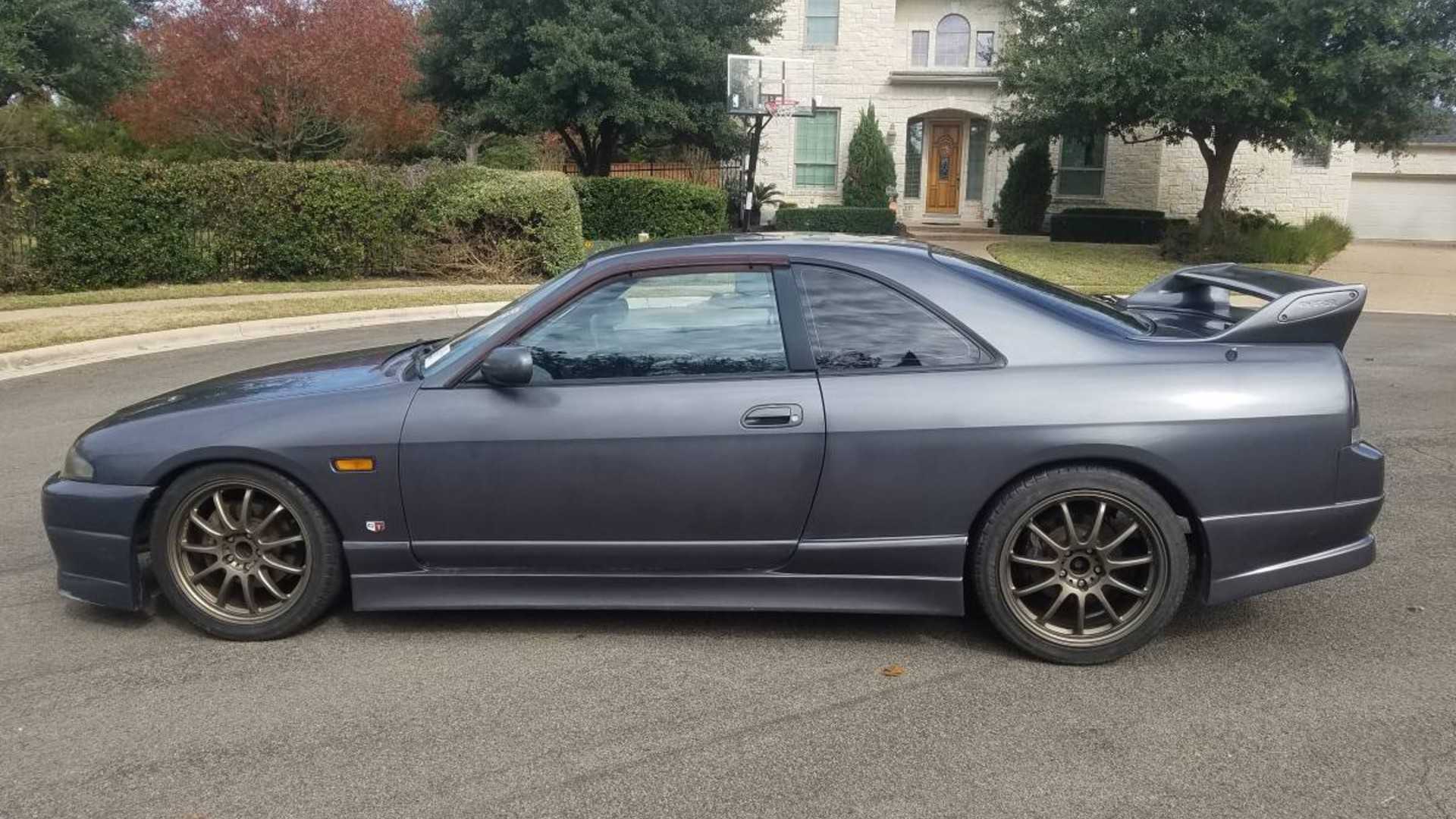 This Nissan Skyline R33 Is One Of The First Officially Imported
