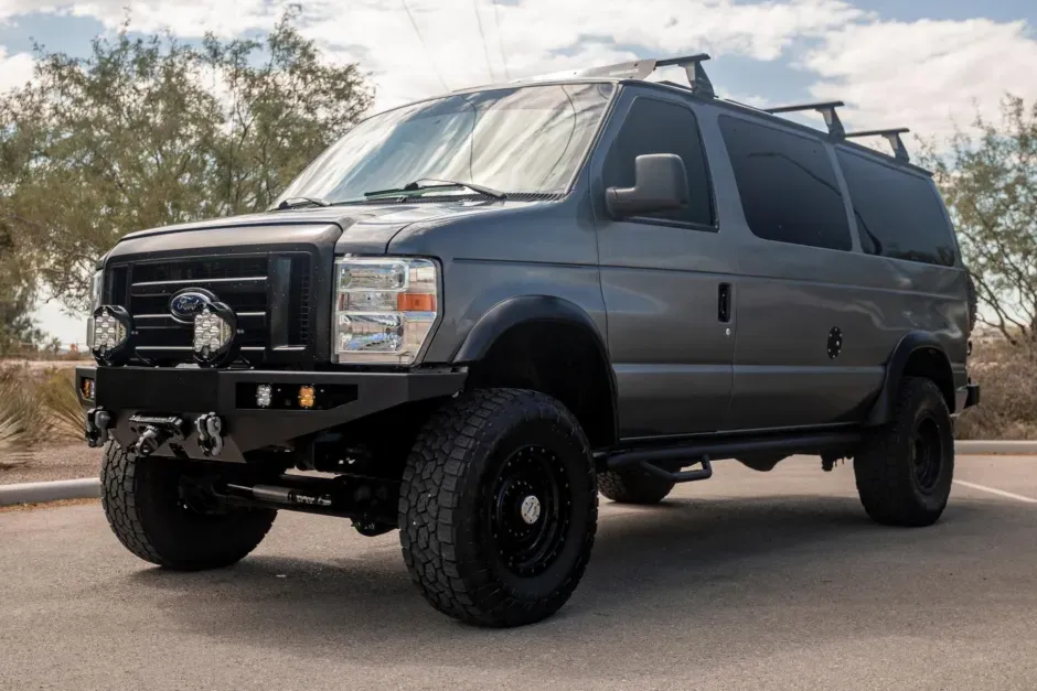2010 Ford E-350 Super Duty XLT 4x4 Conversion
