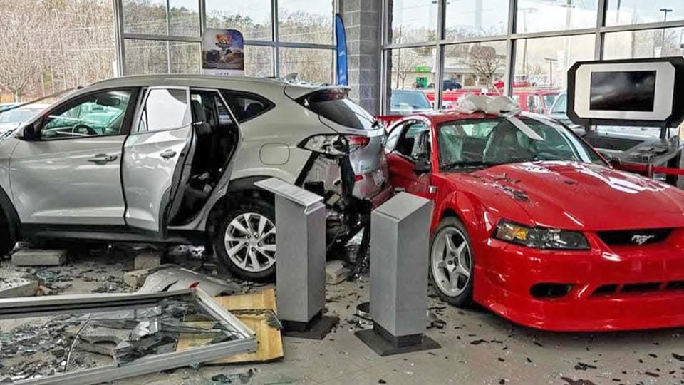 2000 Ford Mustang SVT Cobra R Wrecked