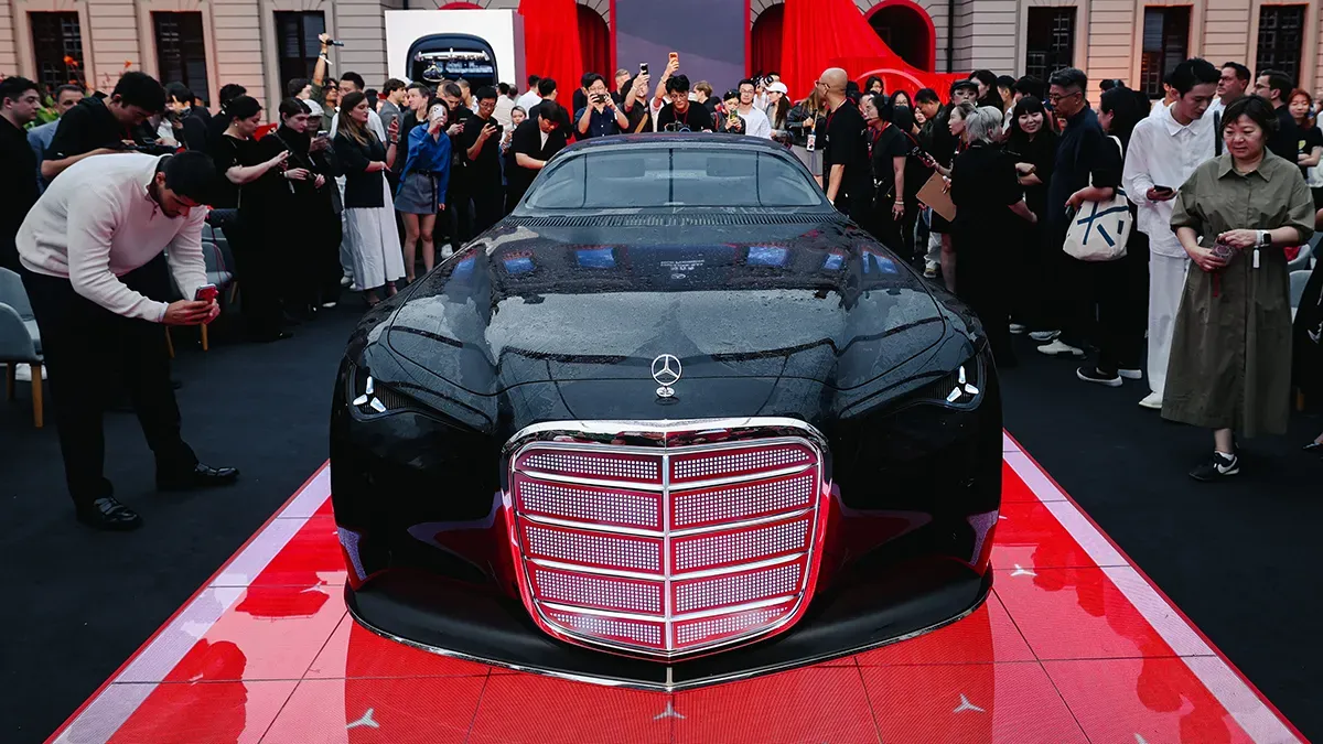 Mercedes-Benz Vision Iconic EV Blends Art Deco Elegance