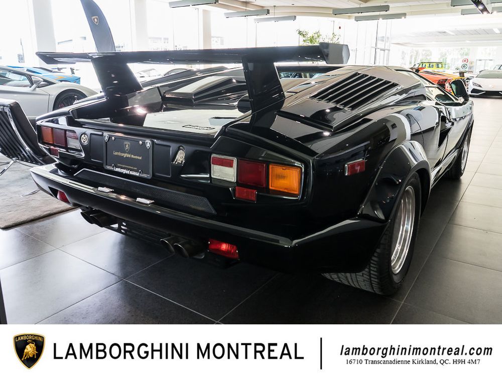 Snag This Lamborghini Countach 25th-Anniversary With Just 83 Miles