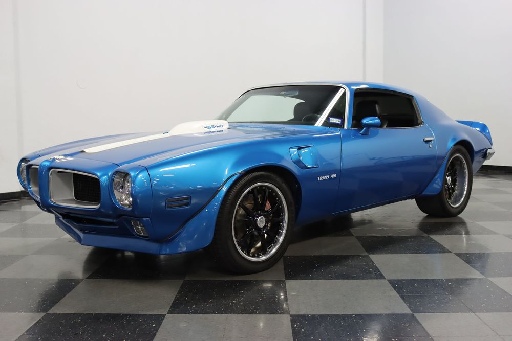 Flex Around Town In A 1971 Pontiac Trans Am Restomod