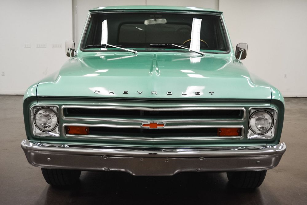 Big Block Stepside: 1967 Chevrolet C10