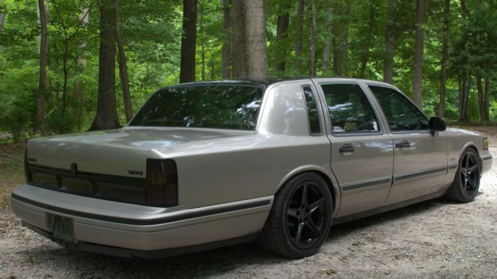 This Modded Lincoln Town Car Is Confusing