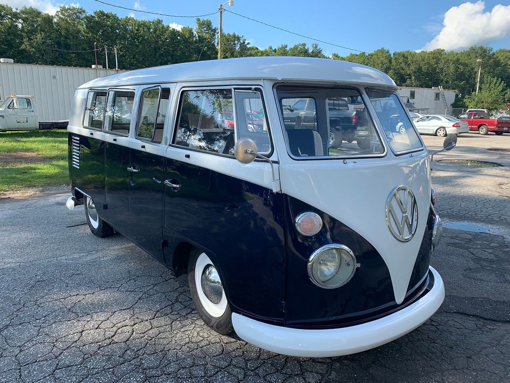 This Classic Volkswagen Microbus Has Never Looked So Good