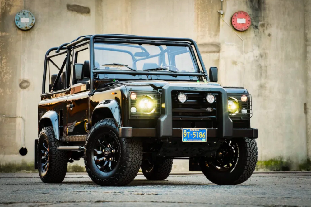 Tophat Modified 1989 Defender Is Ready For Your Garage