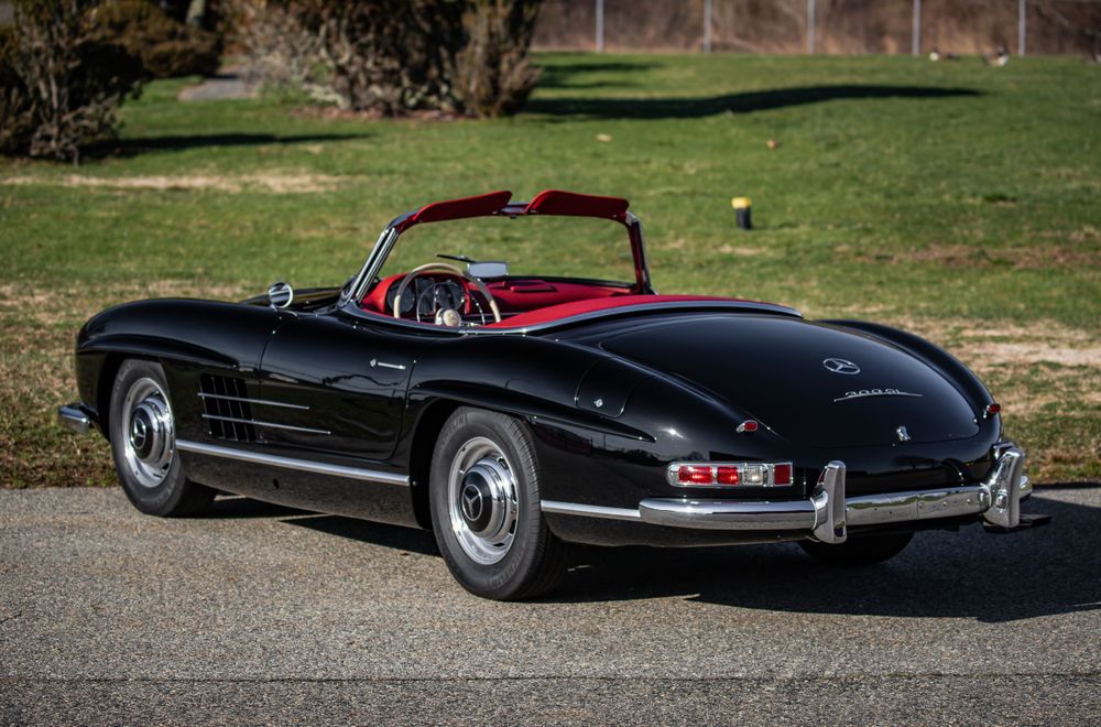 Mercedes-Benz 300SL Is One Of The Most Loved Cars