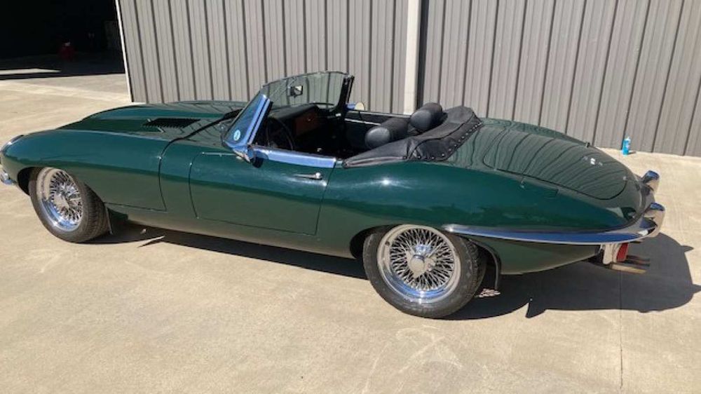Iconic 1970 Jaguar E-Type Now Up For Auction