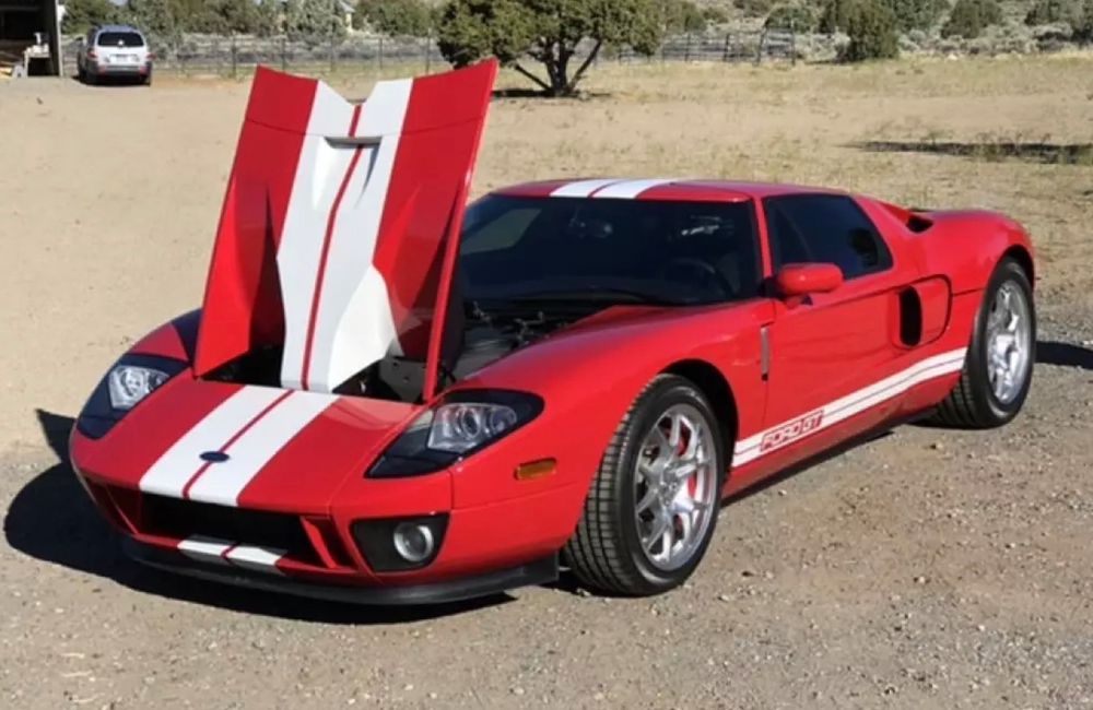 2005 Ford GT: A Performance Powerhouse