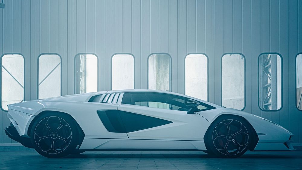 Modern Lamborghini Countach Has Been Revealed
