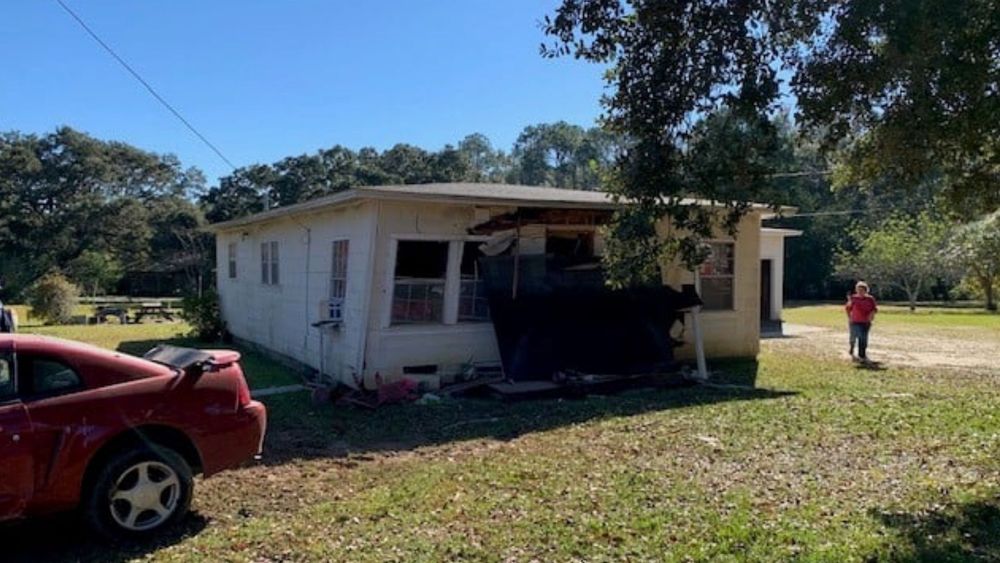 Ford Mustang Invites Itself Into House