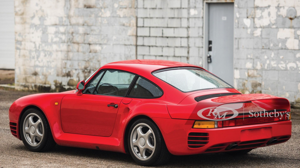 Porsche 959 'Komfort' Is A Corner Carving Beast