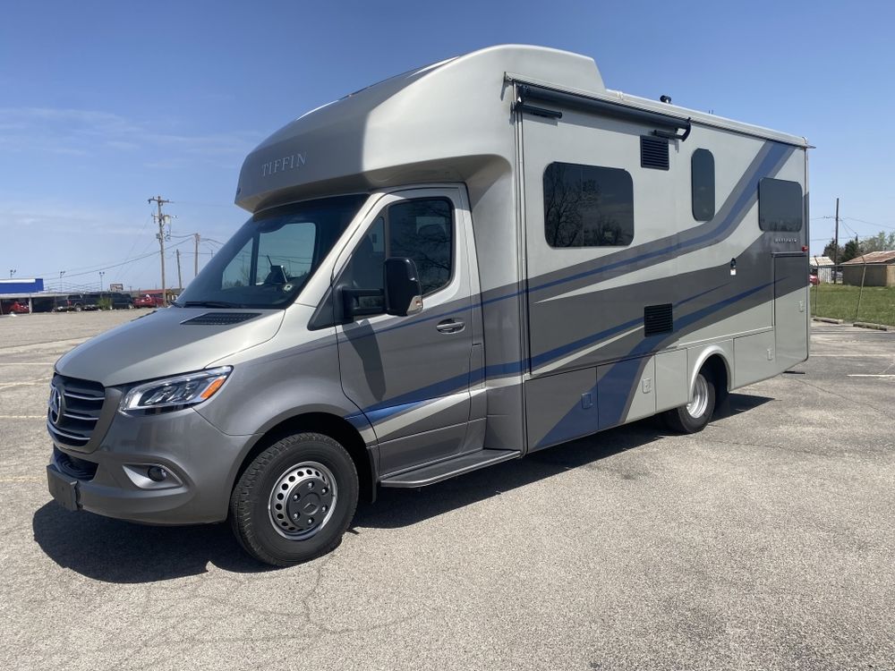 2021 Mercedes-Benz Wayfarer Is The Perfect Luxury RV