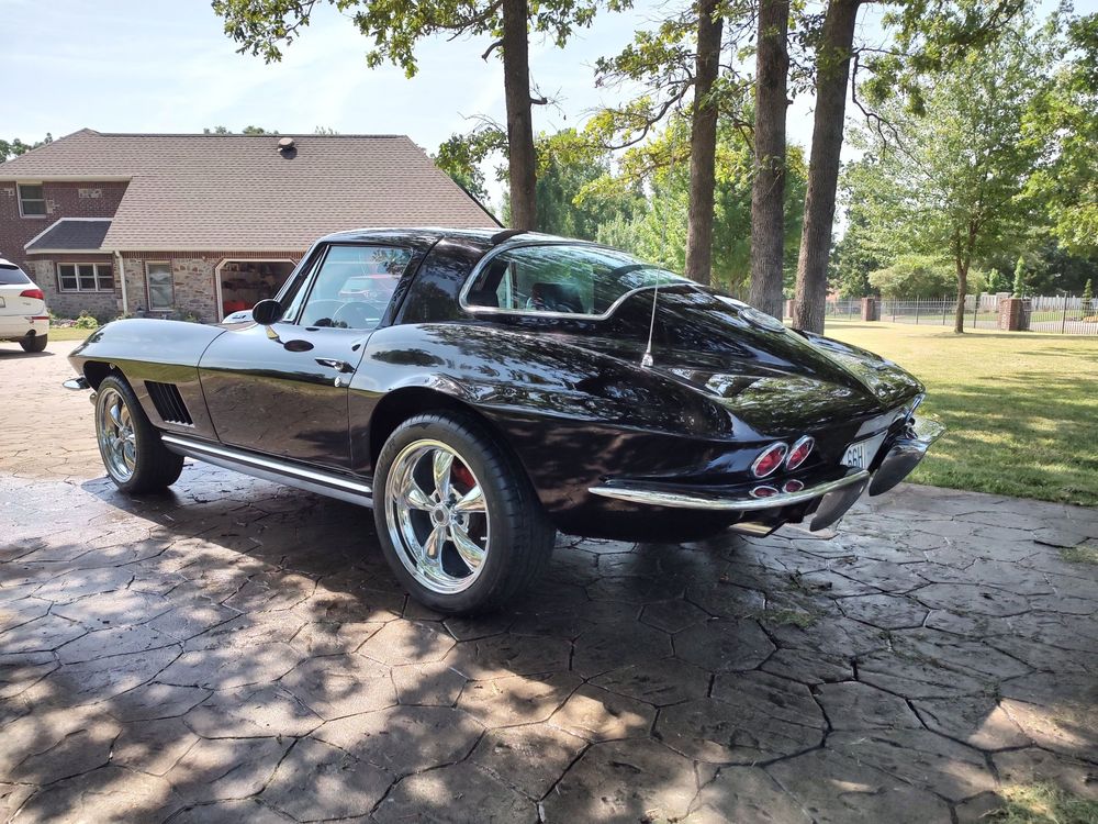 Second Generation Corvette Has LS3 Power