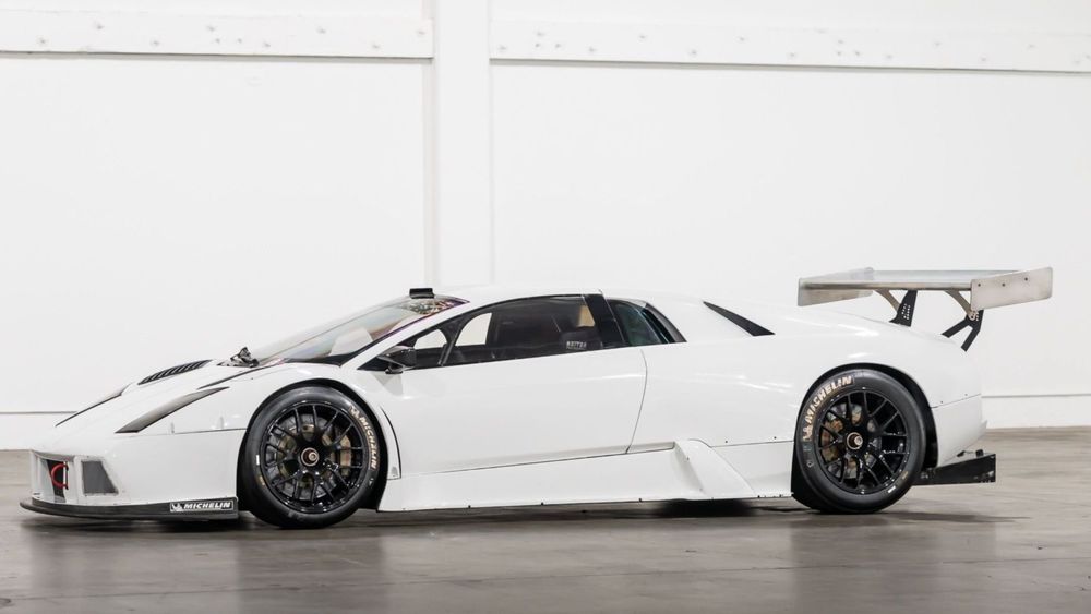 Lamborghini Murciélago: An Iconic V12 Racer