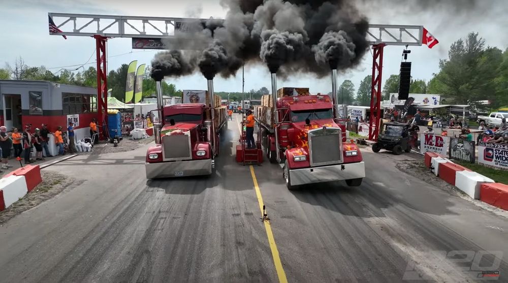 Drag Racing 140,000lb 18 Wheelers