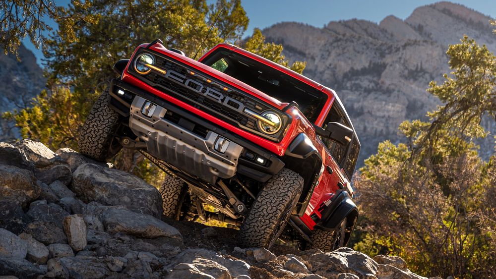 Ford Offers Bronco Raptor Owners Off-Roadeo Experience