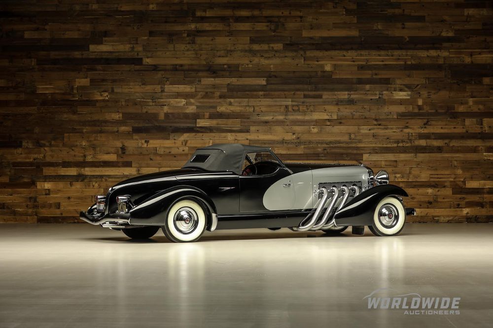 Worldwide Auctioneers Is Selling A Stunning 1980 Duesenberg II ...