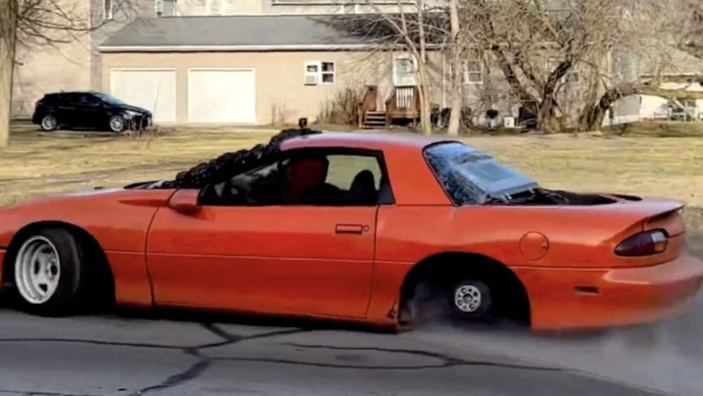 This 4th-Gen Camaro Is Hideous