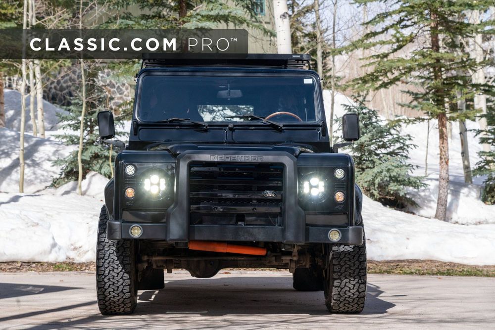 Upgraded Arkonik Land Rover Defender 110