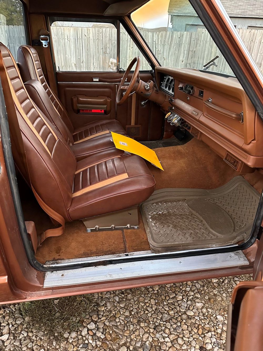 Maple Brothers Auctions Is Selling A 1981 Jeep J10