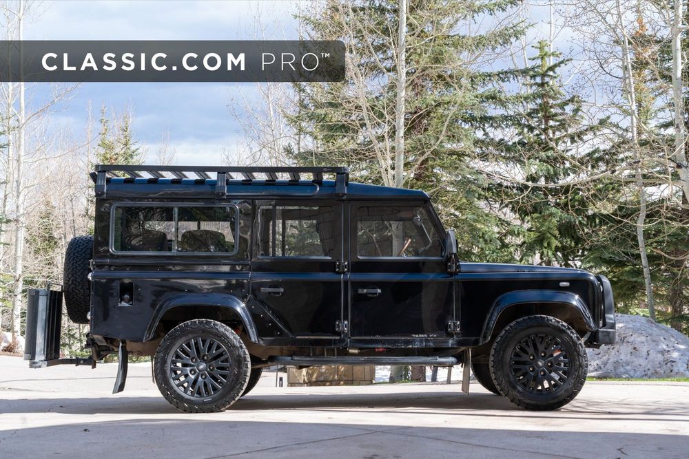 Upgraded Arkonik Land Rover Defender 110