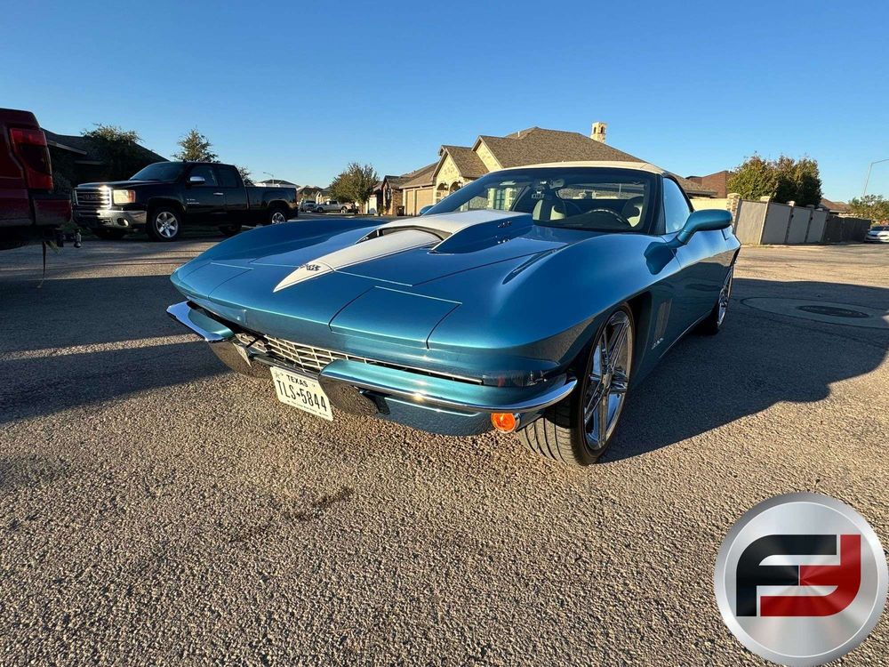 Karl’s Custom Corvette