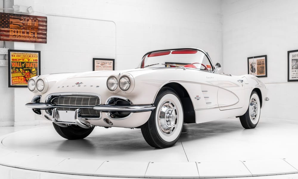 Award-Winning 1961 Corvette C1 Fuelie Heads to Auction