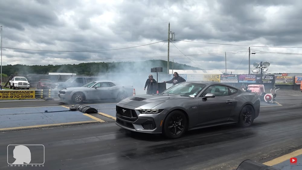 Supercharged 2025 Ford Mustang GT Outpaces Challenger Hellcat in ...