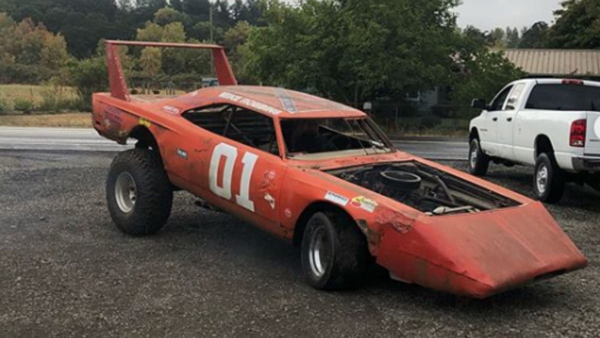 Plymouth Superbird Pull Car Honors The General Lee