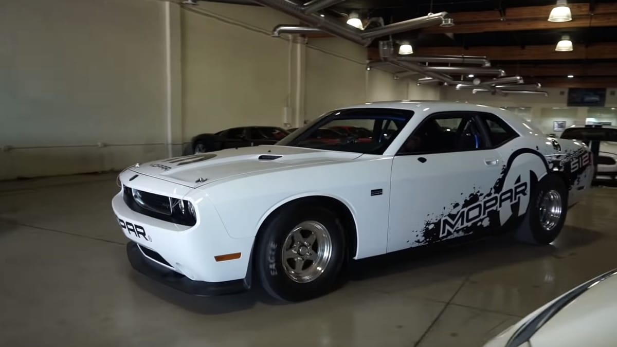 Viper-Powered Dodge Challenger Drag Pak
