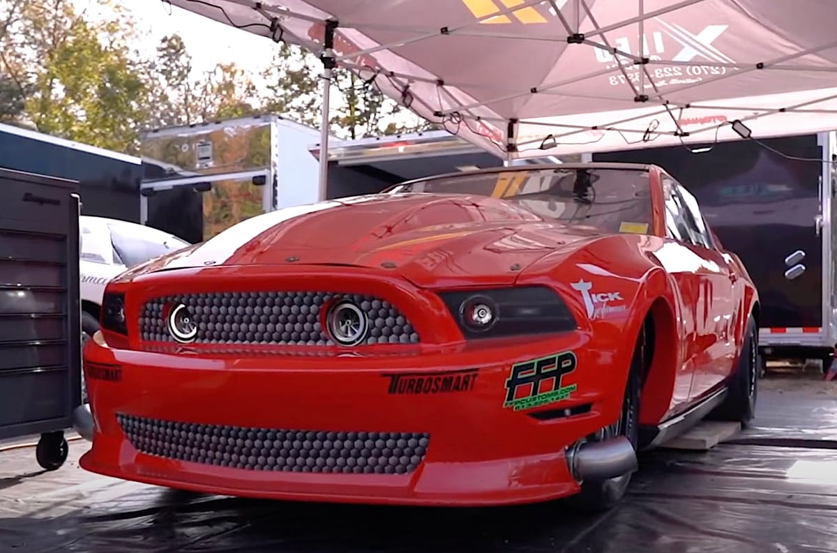 Mustang Breaks World Stick-Shift Record