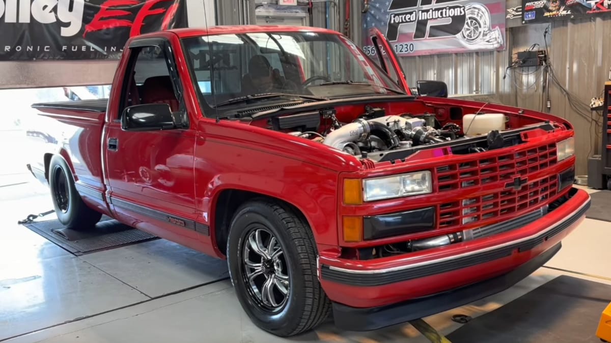 Turbocharged 1992 Chevy Silverado 1500 Rocks