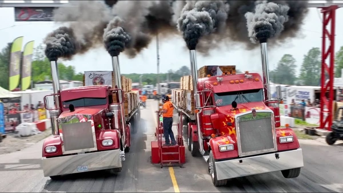 Drag Racing 140,000lb 18 Wheelers
