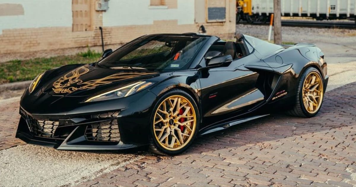 Golden Corvette Zo6 Car