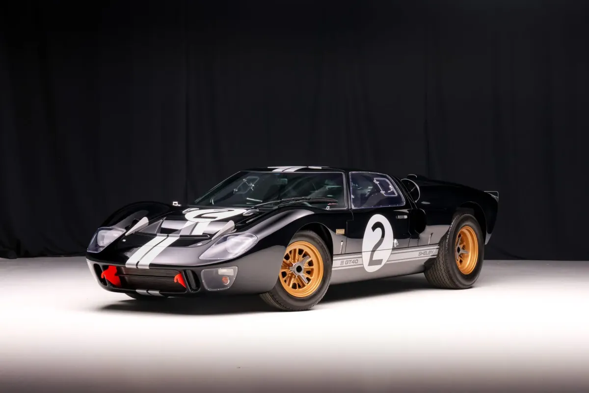 This Superformance Ford GT40 Features 496 Power