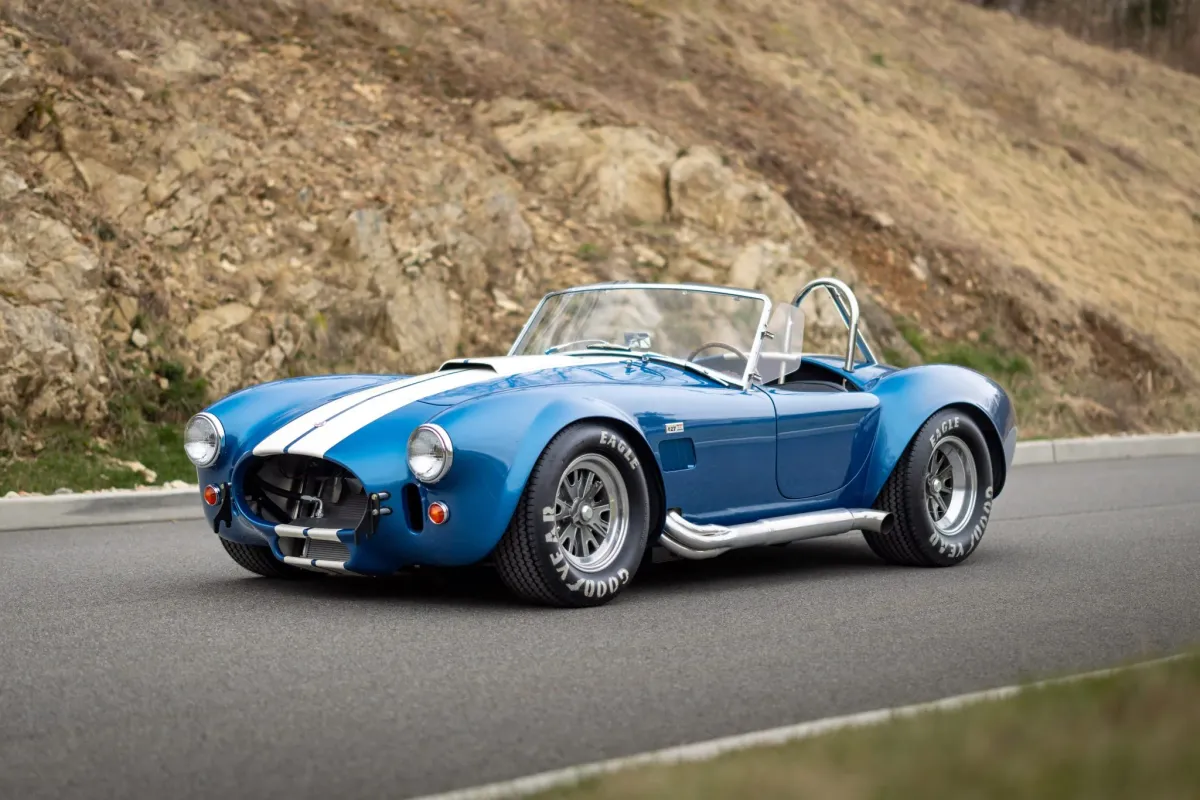 This 451-Powered Cobra CSX4000 Is Ready For Summer