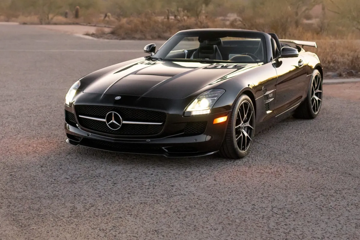 Low-Mileage 2015 Mercedes-Benz SLS AMG GT Final Edition Roadster Hits ...