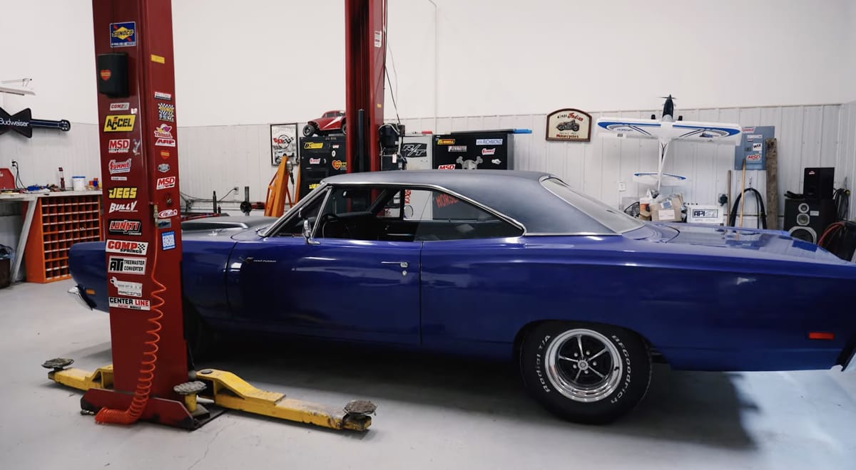 Canadian Car Builder Crafts His Own HEMI Road Runner in Eye-Catching ...