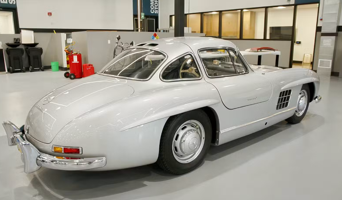 Jay Leno Endorses YouTuber’s Revived Mercedes-Benz 300SL After Major ...