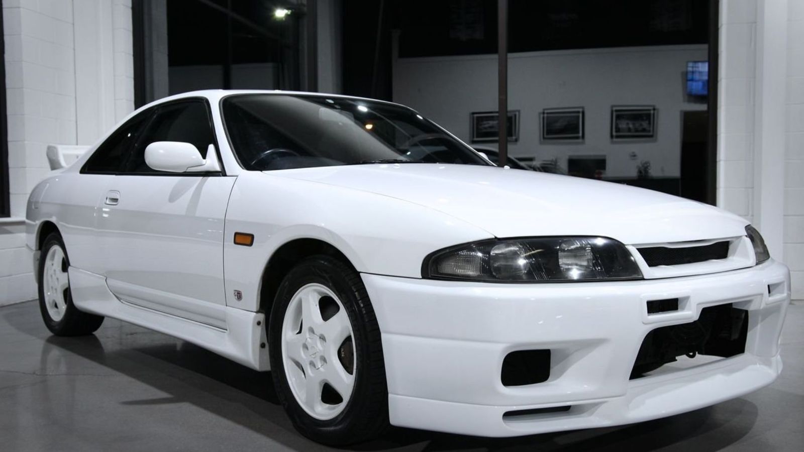 Enjoy Affordable Performance With A 1993 Nissan R33 Skyline GTS-T