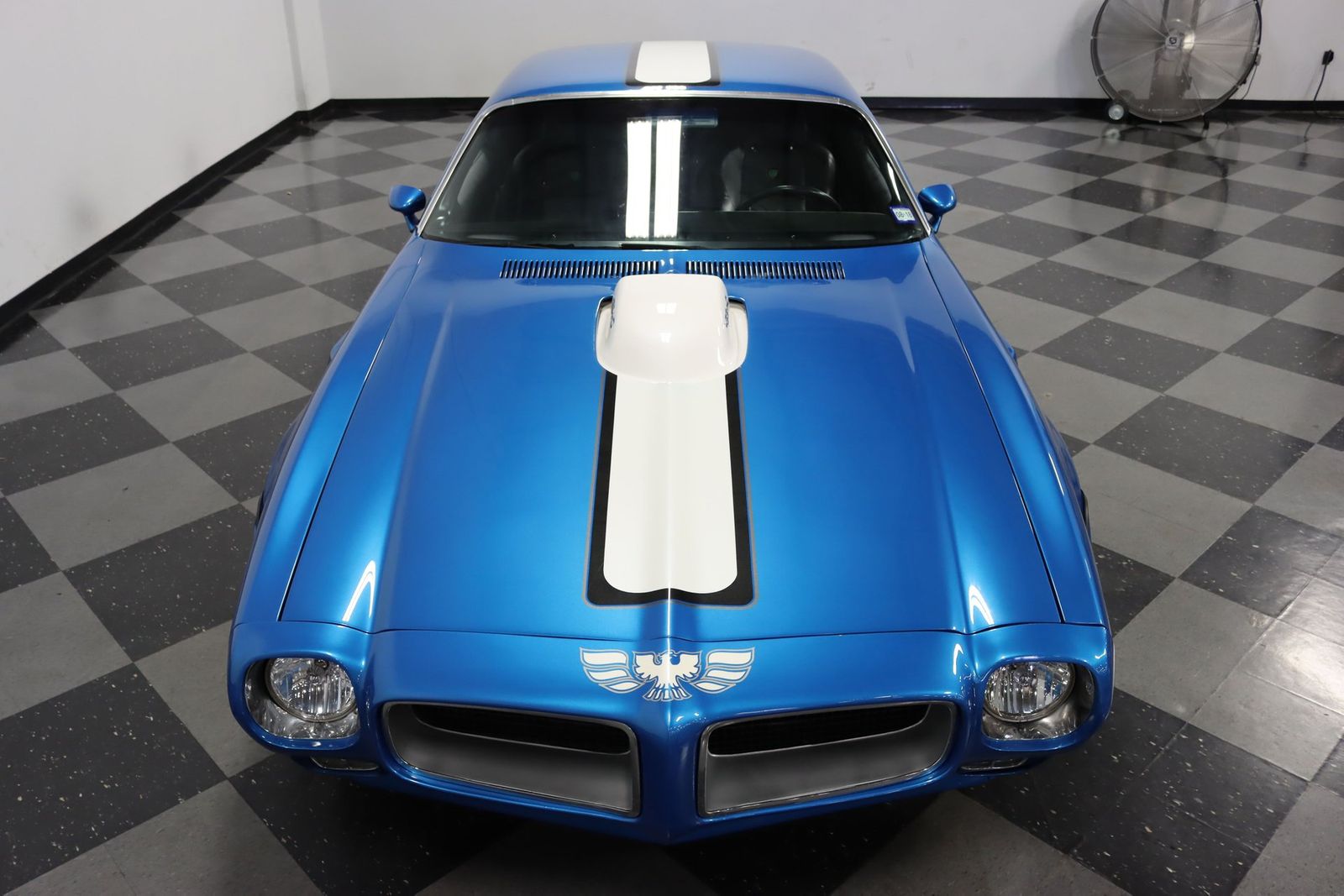 Flex Around Town In A 1971 Pontiac Trans Am Restomod