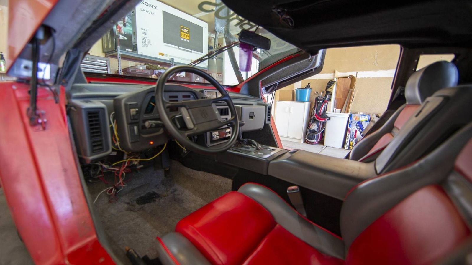 1986 Pontiac Fiero Gives You That Ferrari Enzo Look