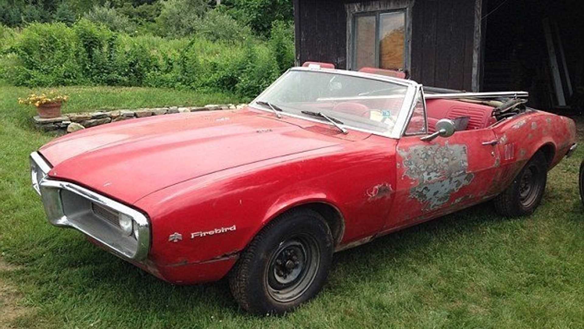 The First Two Pontiac Firebirds In The Muscle Car Market